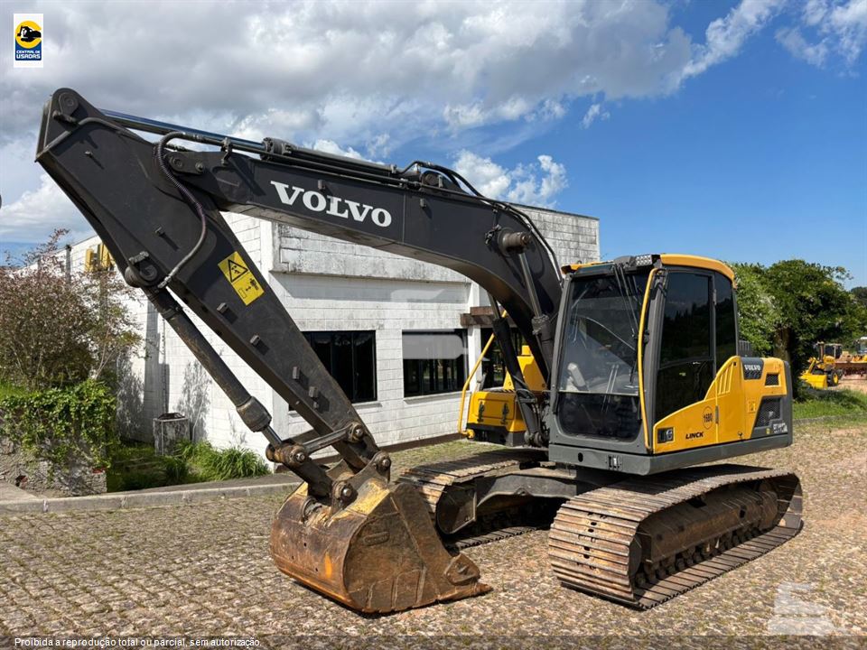 Escavadeira Volvo EC140DL - 2021 - São José dos Pinhais / PR - Código ...