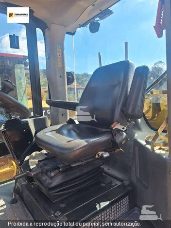 Rolo Compactador Caterpillar CS 54B - 2020 - Belo Horizonte / MG ...